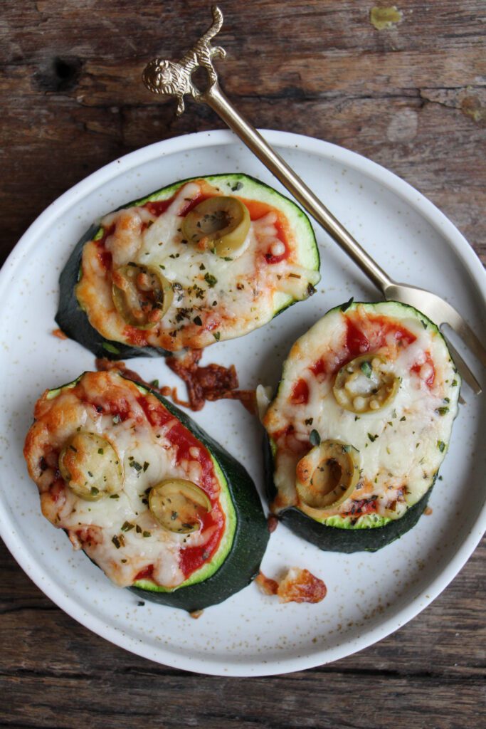 COURGETTE PIZZABITES - Vega Makkelijk