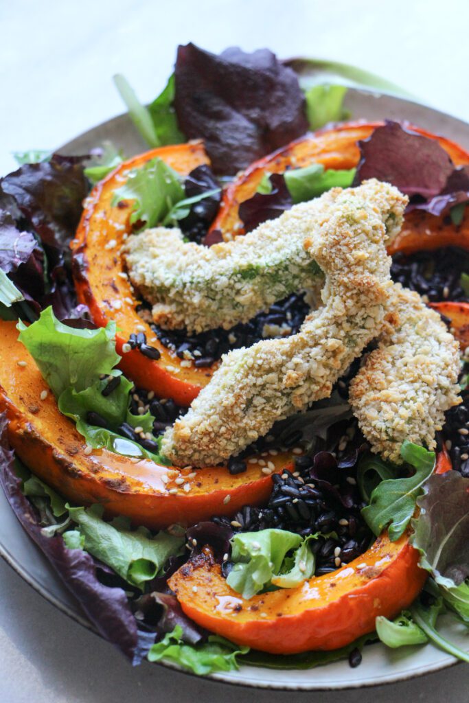 ZWARTE RIJST MET GEROOSTERDE POMPOEN KANEEL EN CRUNCHY AVOCADO - Vega ...