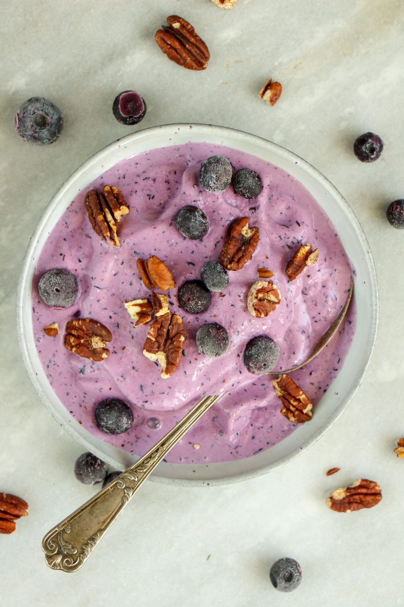 Ijs van Cottage Cheese en Blauwe Bessen - Vega Makkelijk