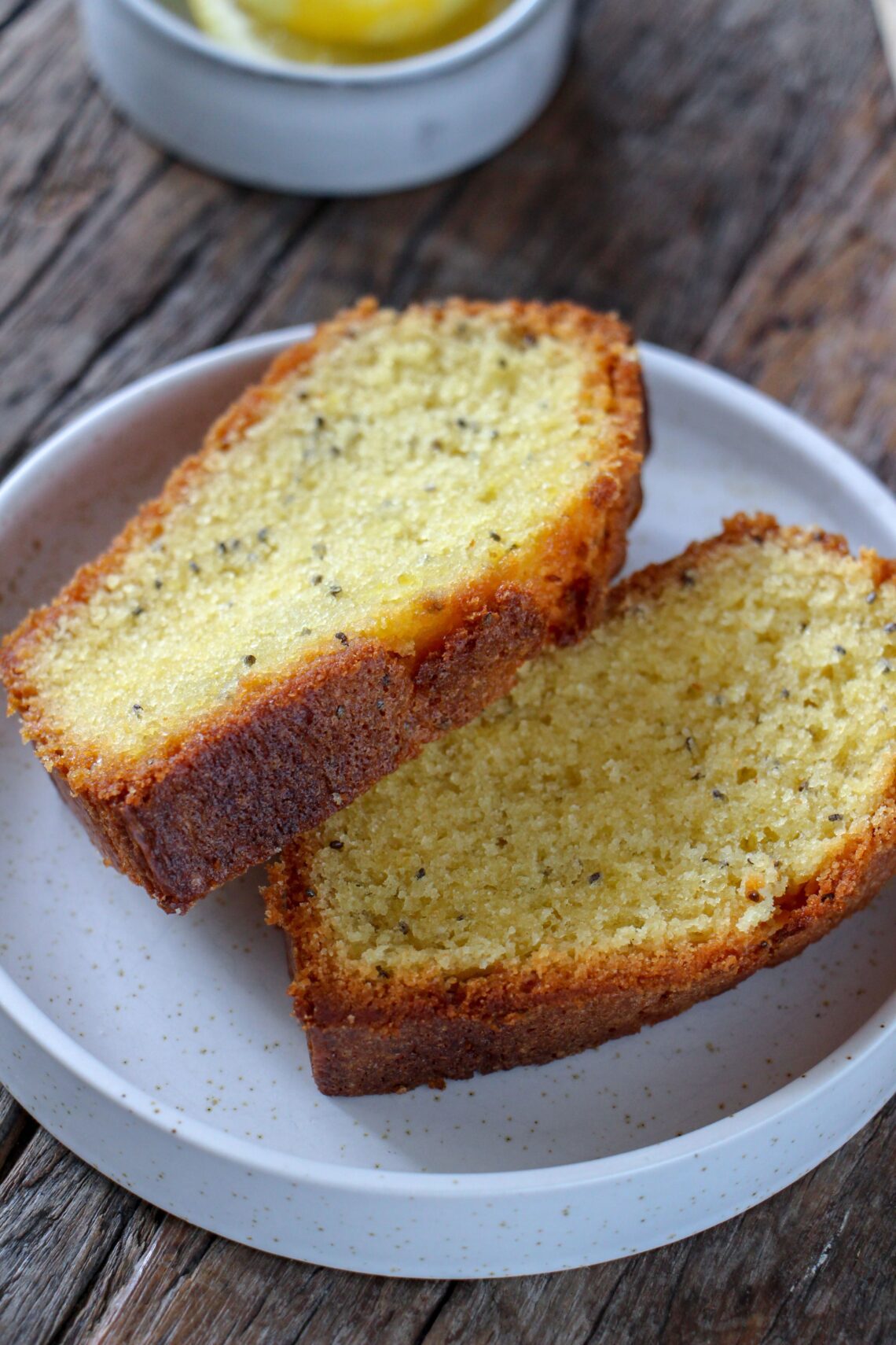Oma's cake recept met zelfrijzend bakmeel - Vega Makkelijk